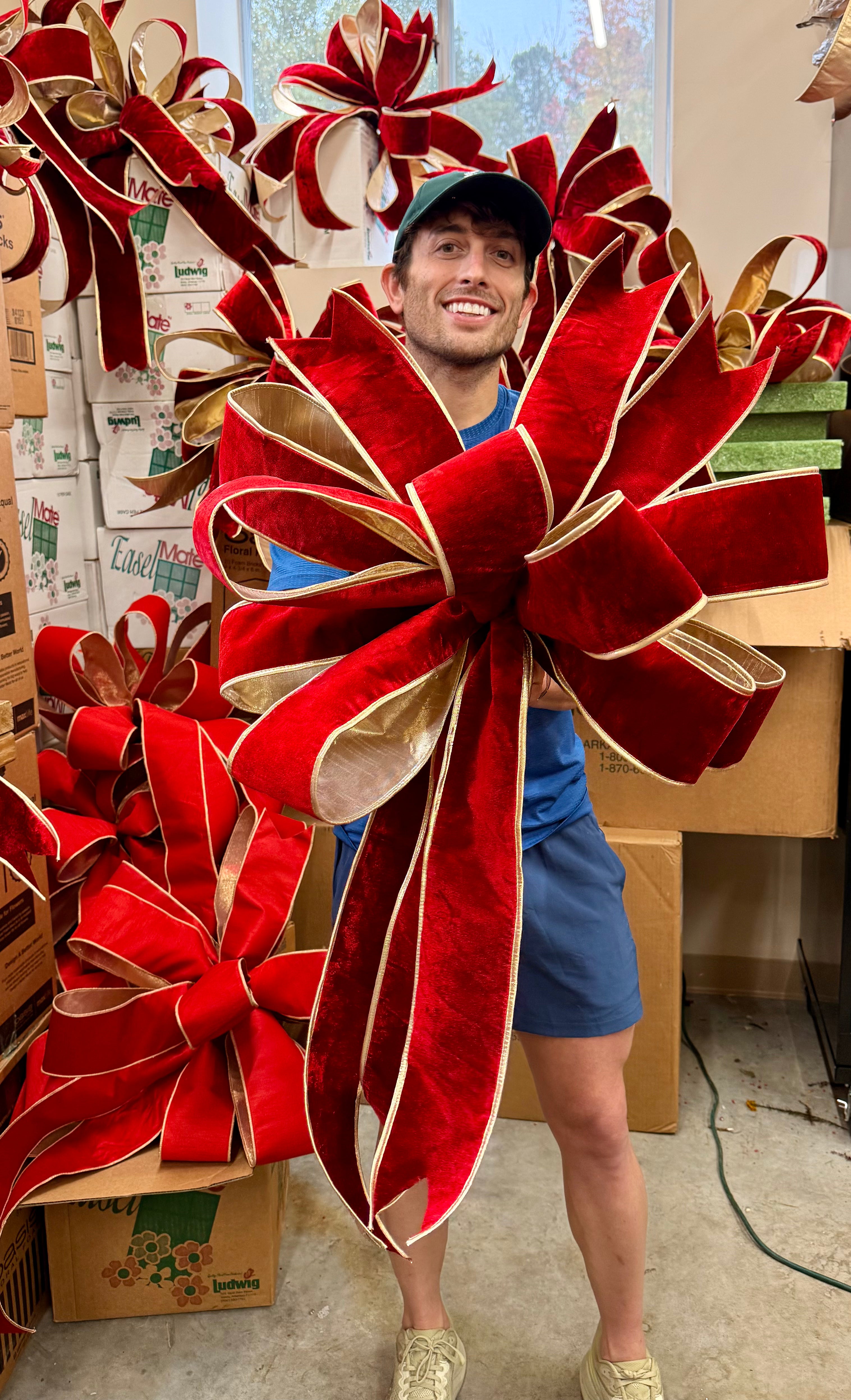 Red velvet with gold trim bow. Made with 10 yards of 4in JME ribbon ...